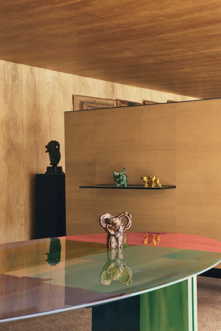 NILUFAR PREMIERES IN MEXICO CITY - Nilufar