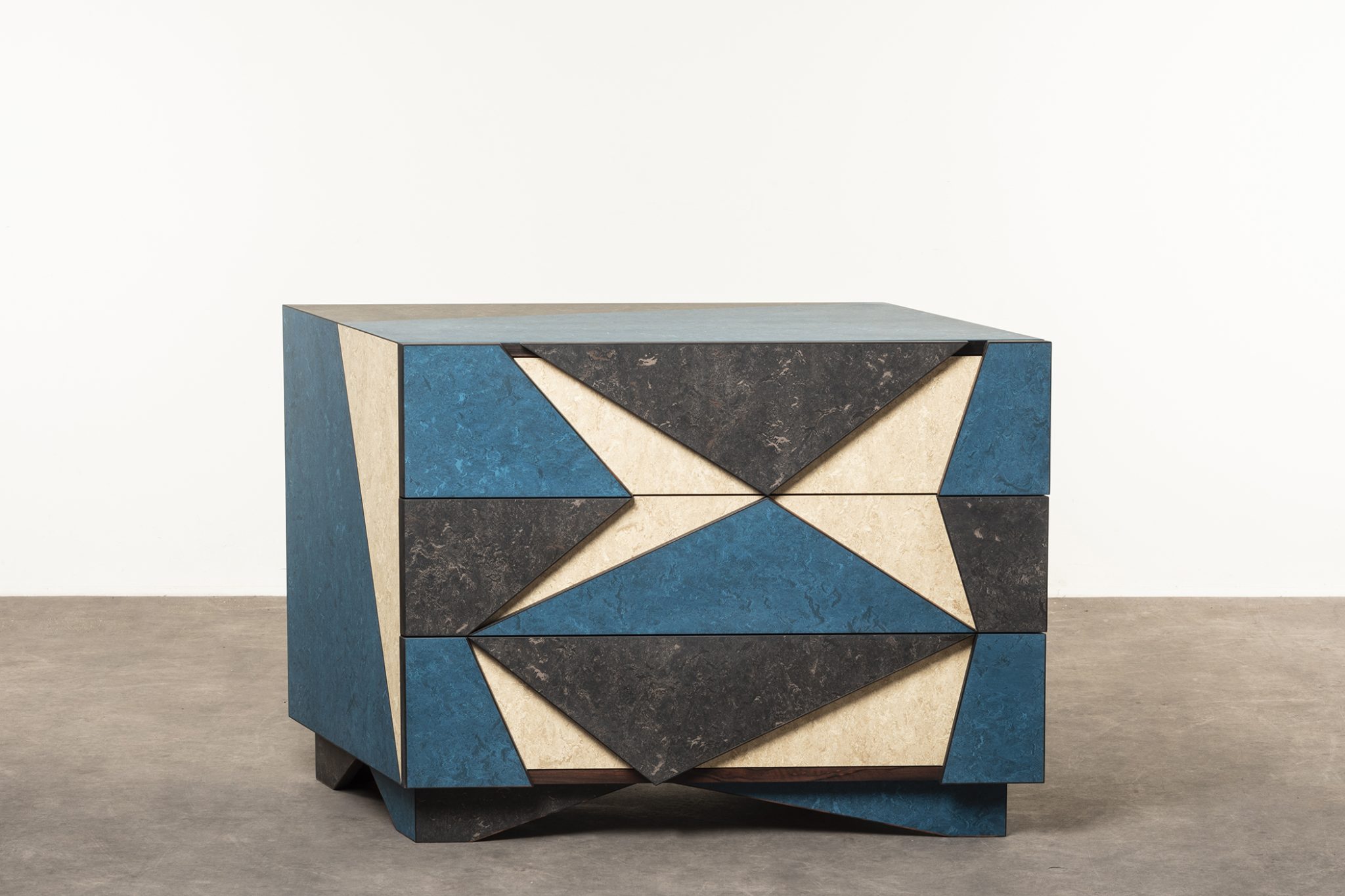 Chest of drawer Oblique Lino - Nilufar